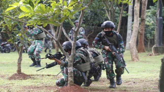 Prajurit Rupanpur Marinir Tingkatkan Kemampuan Tempur…