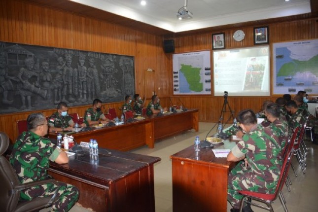 Danrem 174 Merauke Gelar Vicon Dengan Satuan Jajaran… Danrem 174 Merauke Gelar Vicon Dengan Satuan Jajaran…