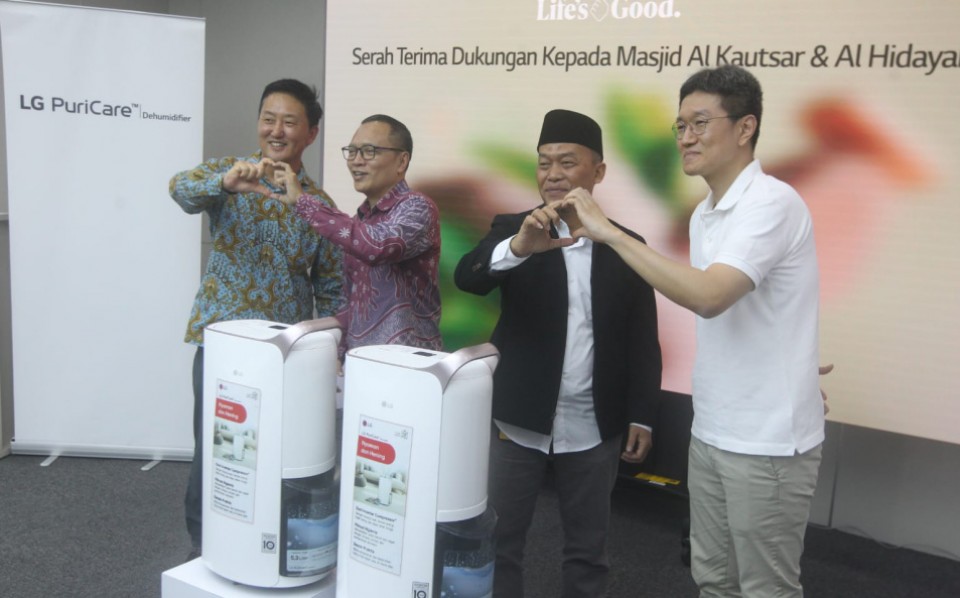 LG Electronics Indonesia Donasikan Dehumidifier untuk…